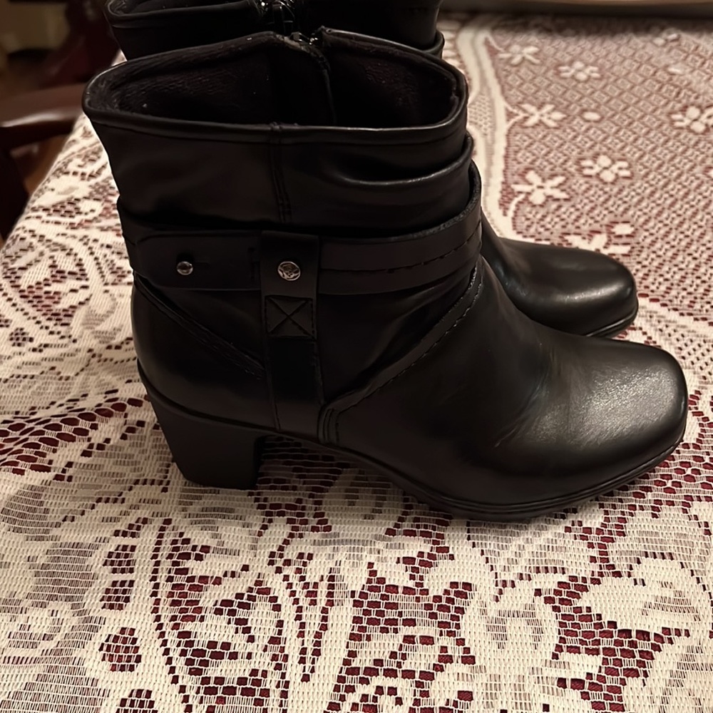 Women’s Earth Origins Ankle Boots - Gem